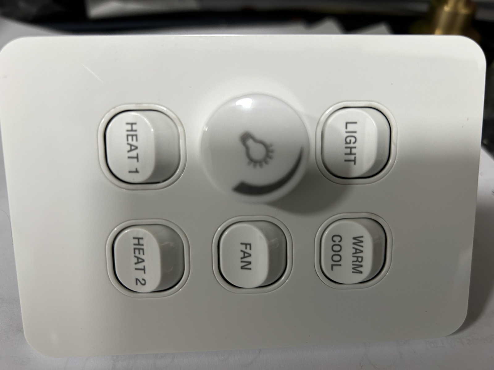 IXL LUMINATE DUAL HEAT 6 DWITCH GANG PLATE | SPARE PART NO: IXL621002