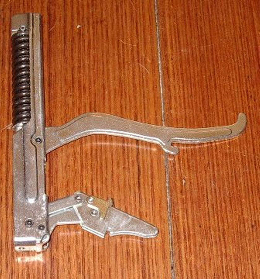 Oven Door Hinge For Chef EWOCEFMW Ovens and Cooktops